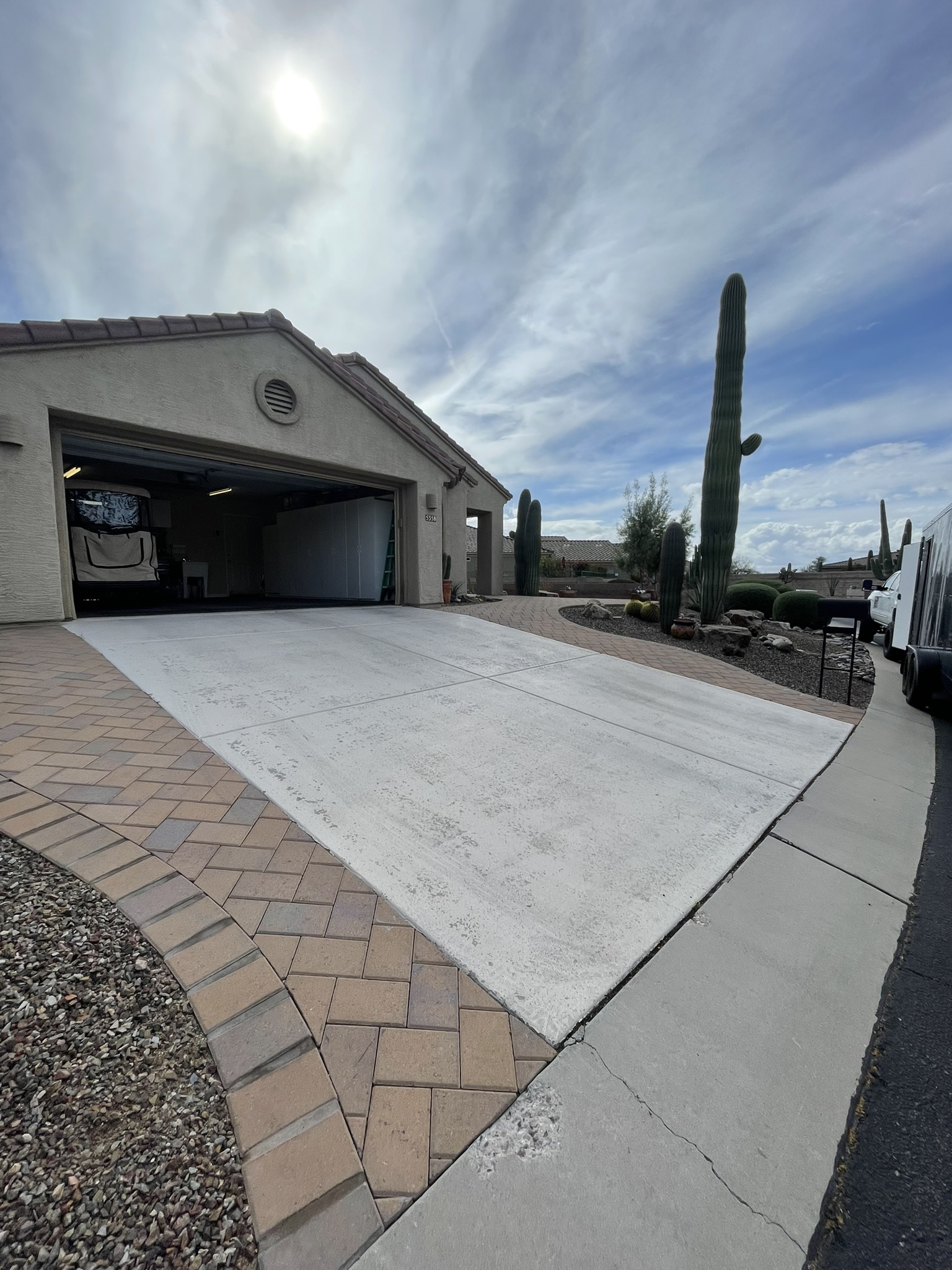 Incredible Epoxy removal and Polyaspartic Driveway concrete coating ...